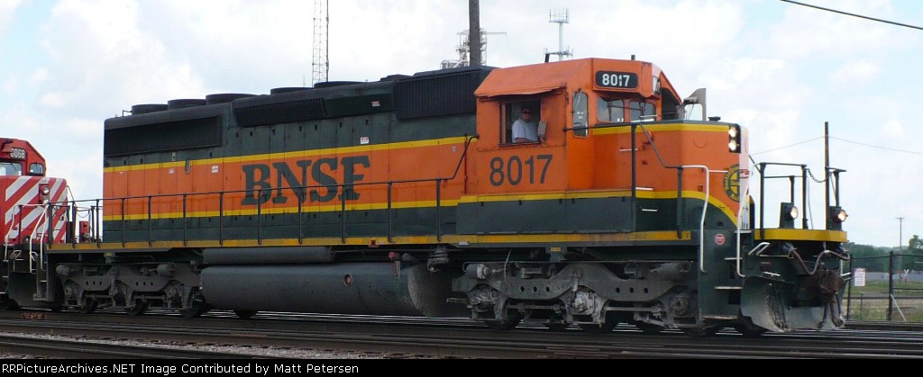 BNSF 8017